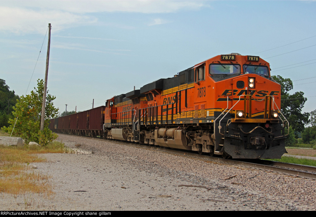 Empty coal train heads Sb.